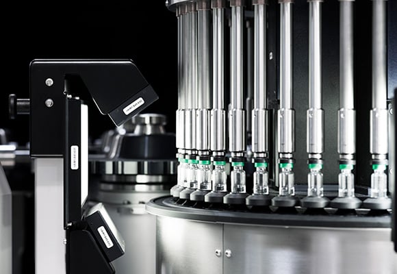 Vial Filling Machines | Liquid filling solutions - Syntegon